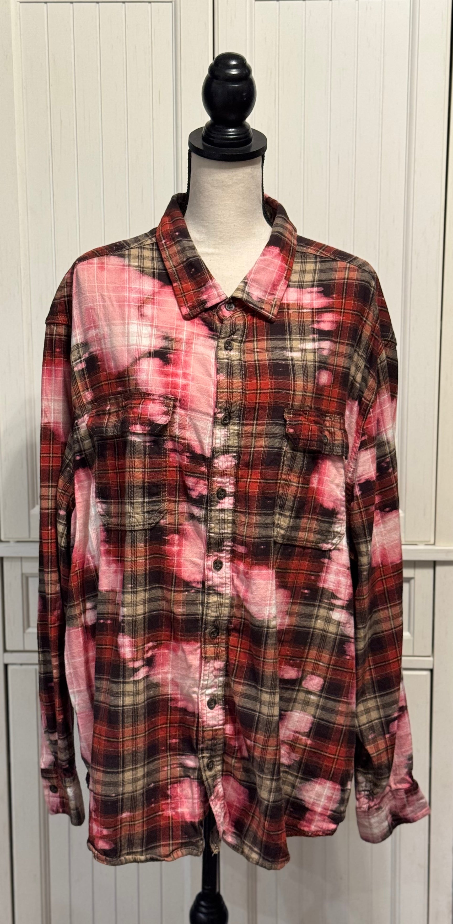 Stephanie Distressed Flannel ~ Unisex Size 3XL – TheOldRustyCoop